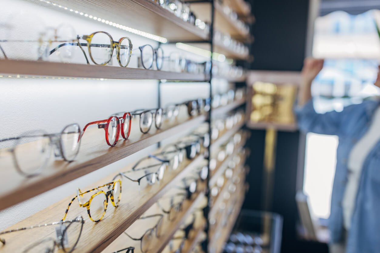Eye Care for New Movers: Understanding Your Vision Needs - Welcome Wagon